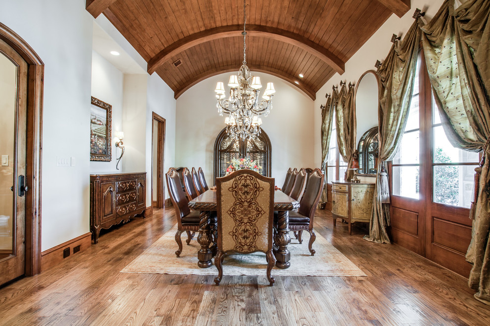 Fabulous DALLAS! - Traditional - Dining Room - Dallas - by Doane ...