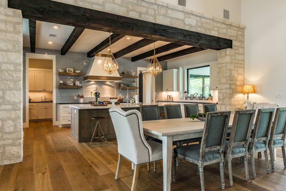 Farmhouse on The Creek - Farmhouse - Dining Room - Austin - by Geschke ...