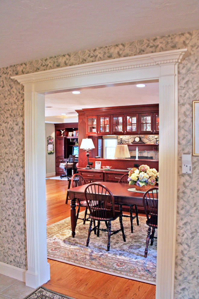 Fine custom millwork, detailed finishes - Klassisch - Esszimmer ...