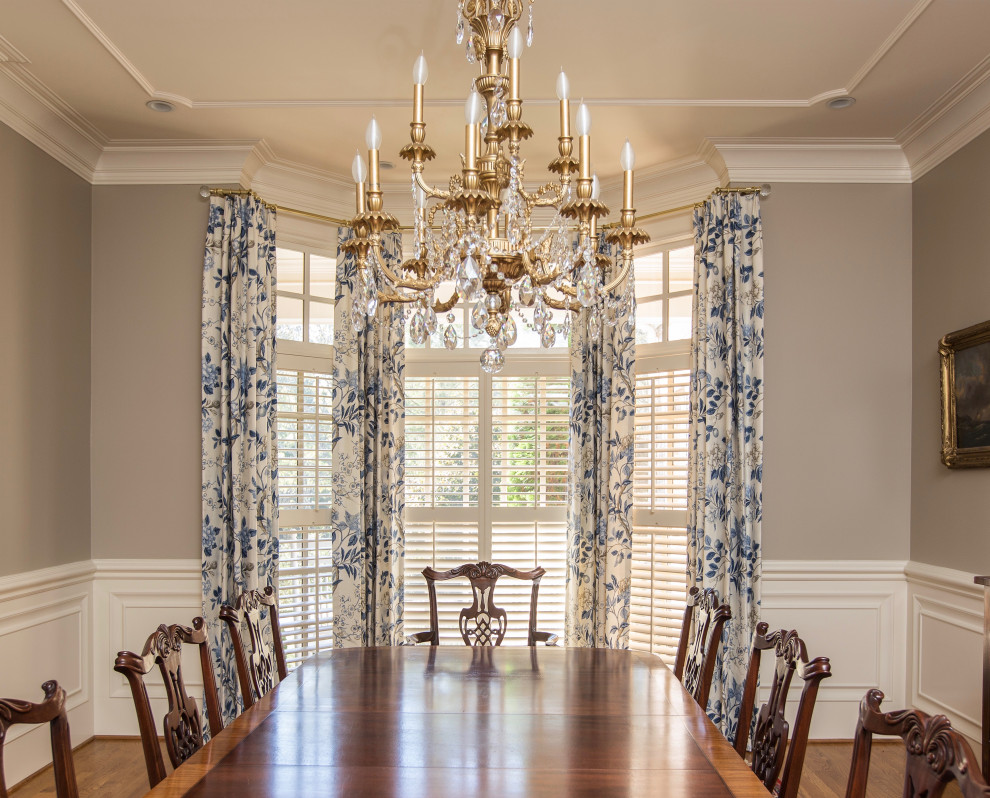 Grand English Manor Dining Room, Six Hills, Milton GAdi - Traditional ...