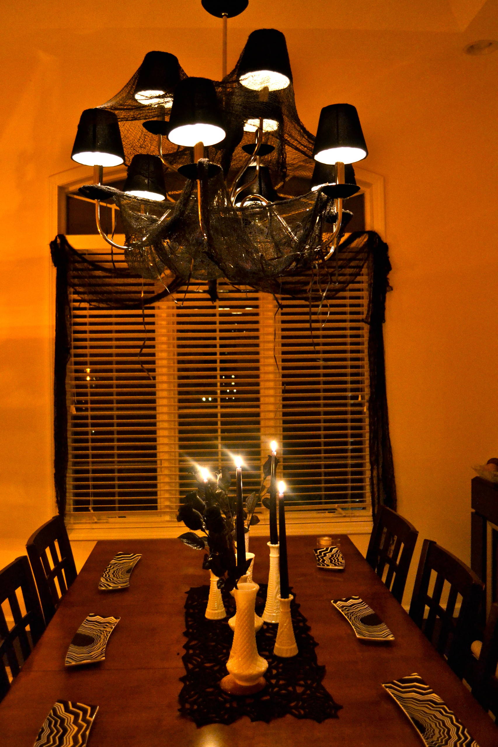 36 Stylish and Spooky Halloween Decorating Ideas