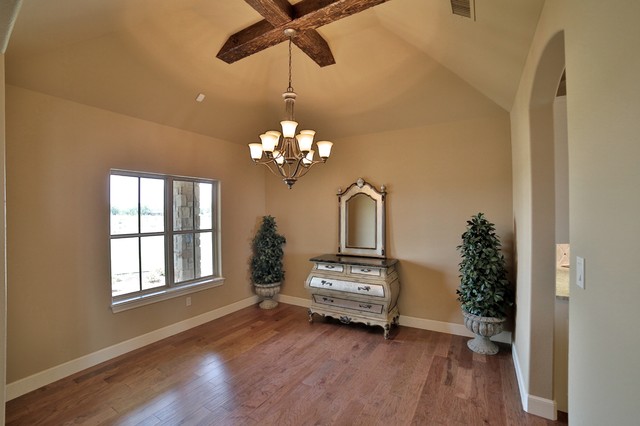 La Hacienda Ranch in Potosi, Texas - Transitional - Dining Room ...
