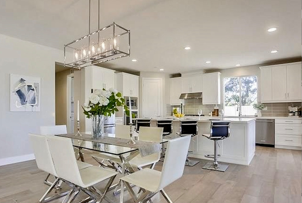 Model home staging - Vista CA 2019 - Transitional - Dining Room - San ...