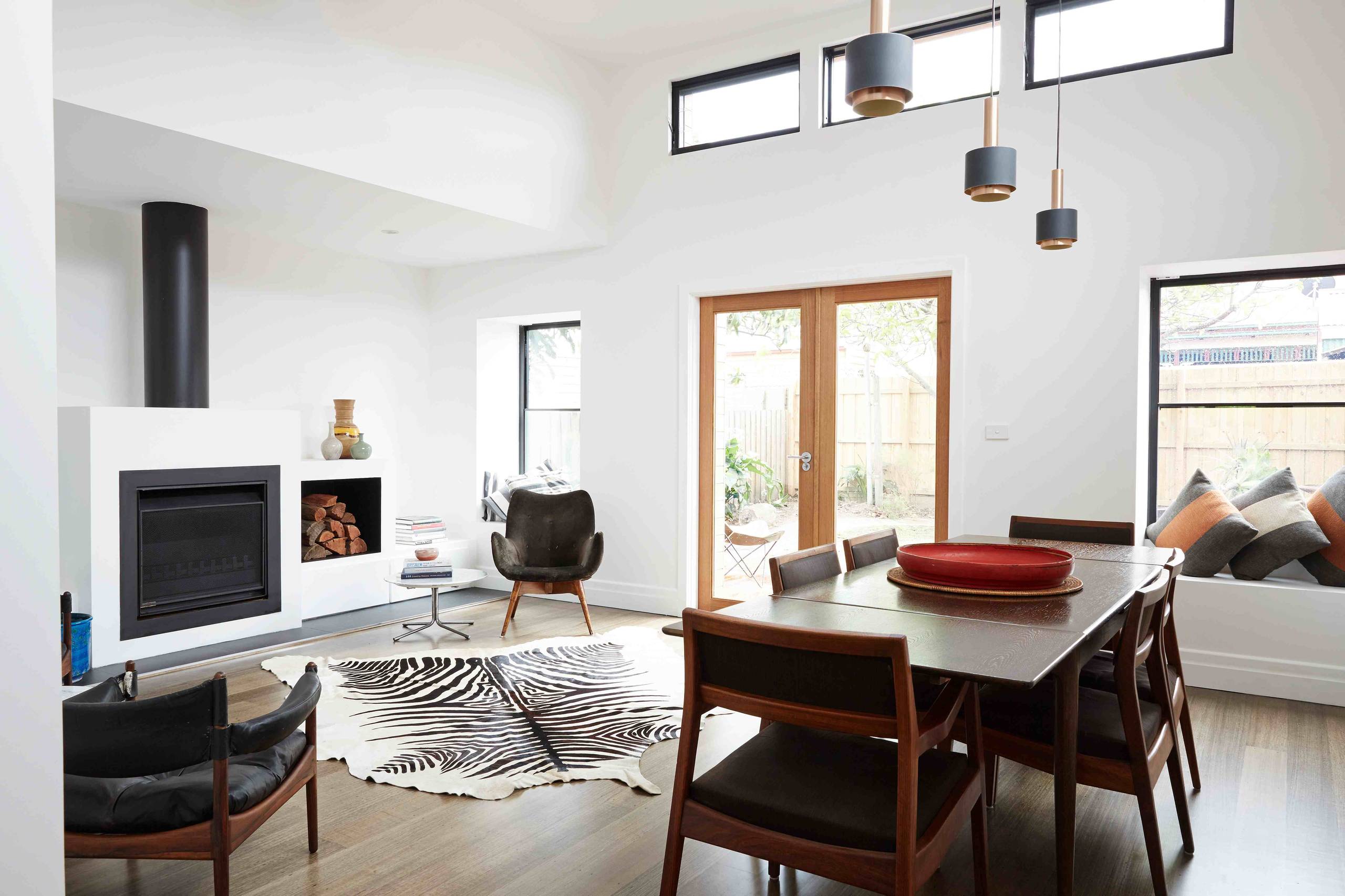 How to Arrange Furniture Around Rugs of Every Shape | Houzz NZ