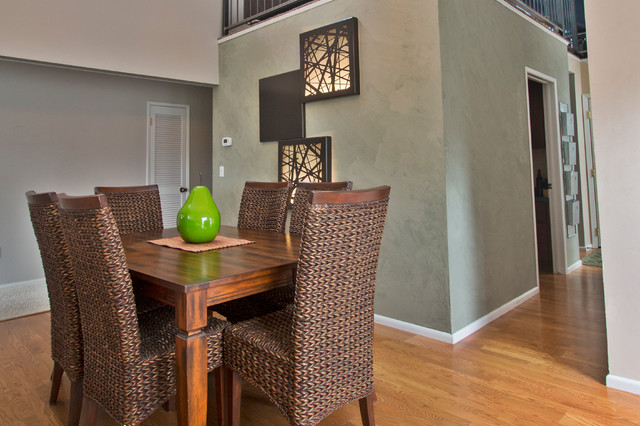 Modern House - Dining Room - Seattle - by Revamp Panels | Houzz UK