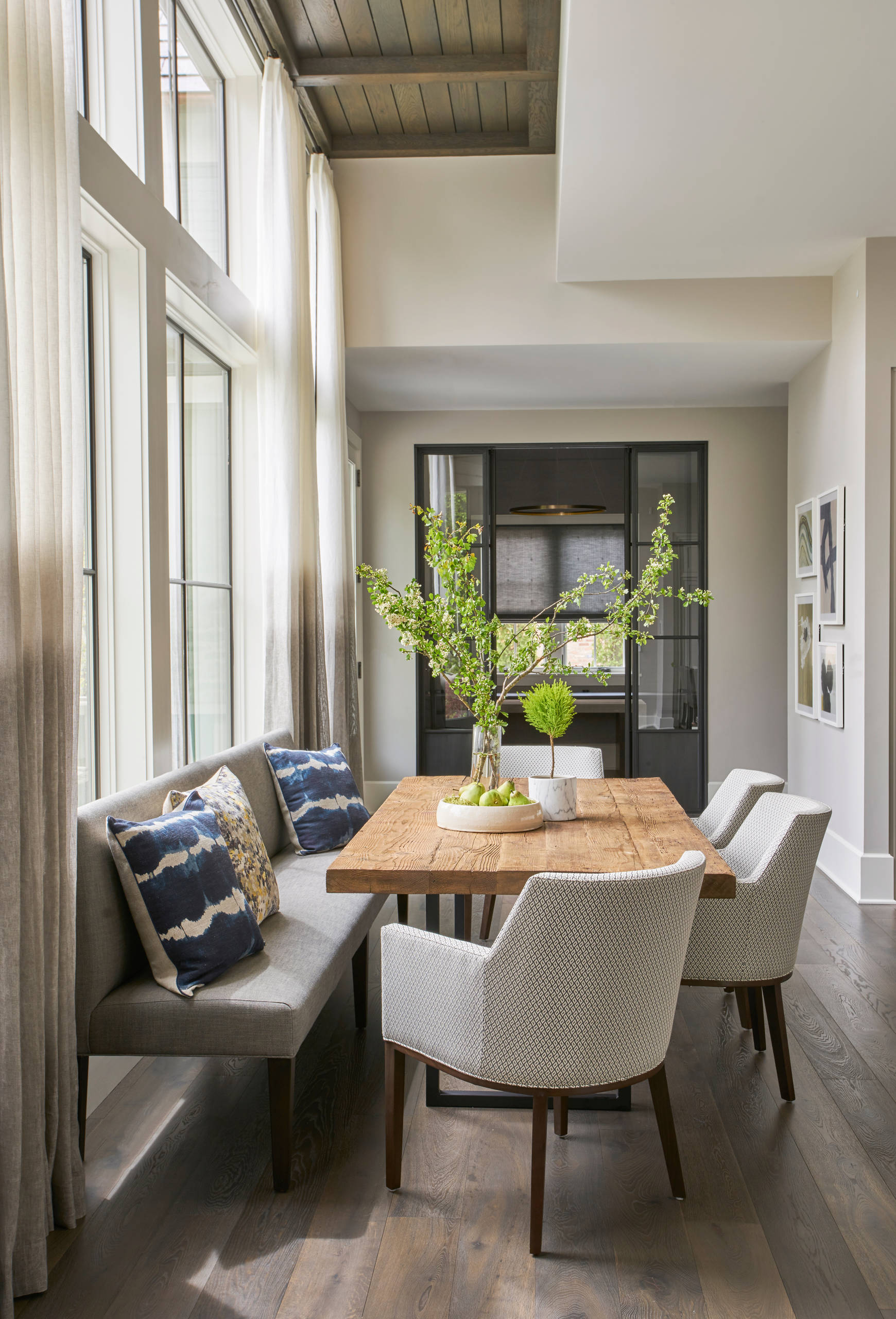 33+ Kitchen Breakfast Nook Ideas ( Create a HOMEY ATMOSPHERE )