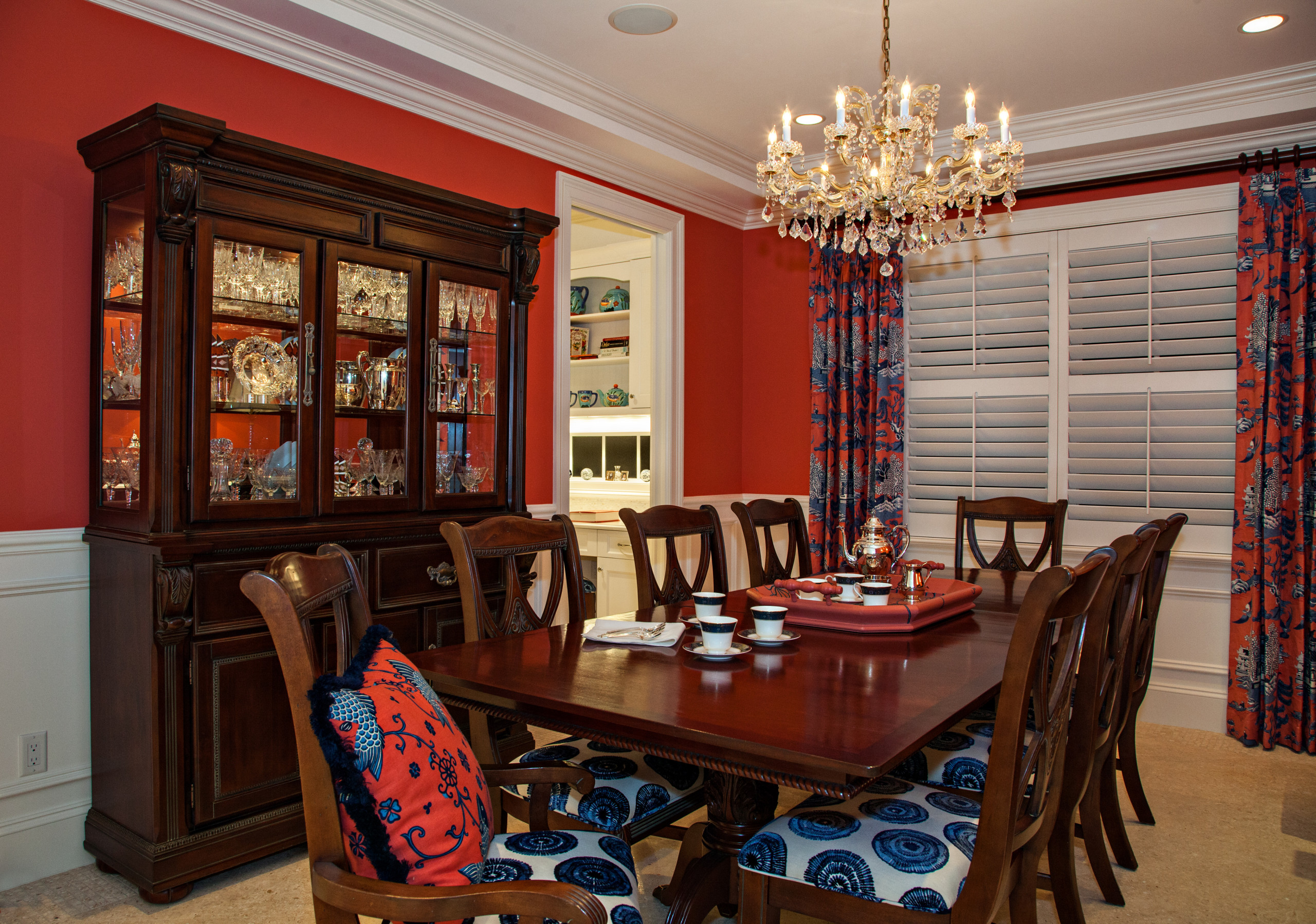Modern Coastal Dining Room Red 50s Style And Beach Life In 'The Red