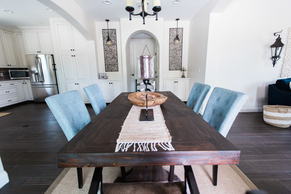 Round Mountain Ranch Casita - Méditerranéen - Salle à Manger - Autres ...