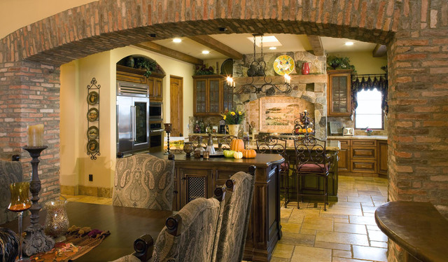 Rustic Brick Dining Room - Montagne - Salle à Manger - San Diego - par ...