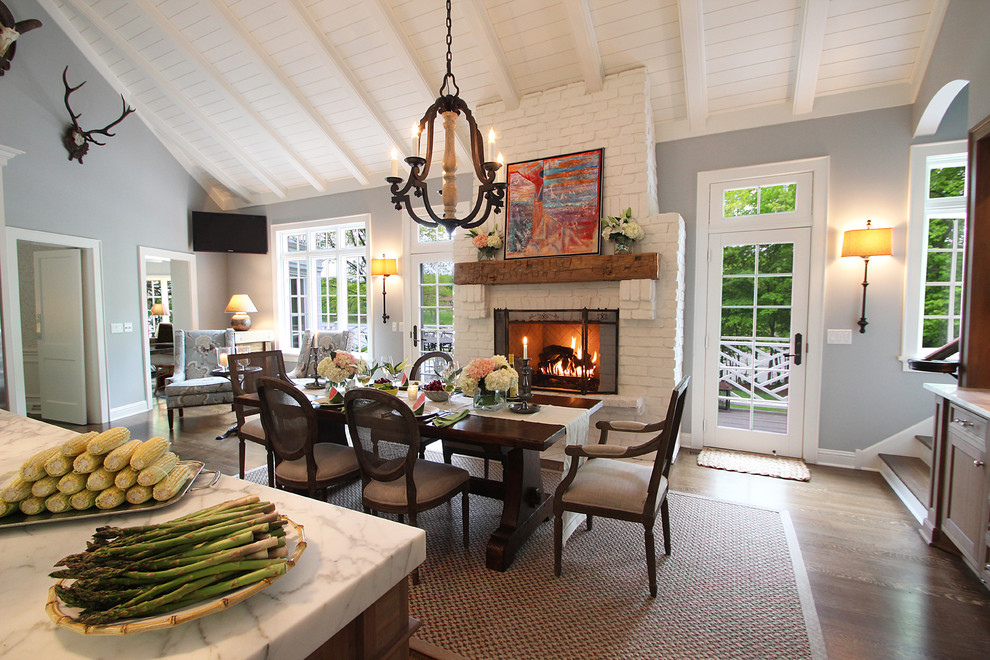 The Heart of a Midwestern Home: A Soaring Country Kitchen - Traditional ...