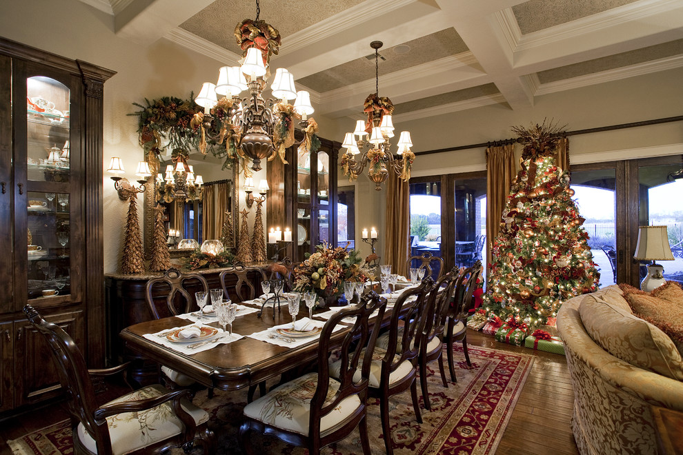 10 Festive Ideas For Decorating The Dining Room For Christmas With