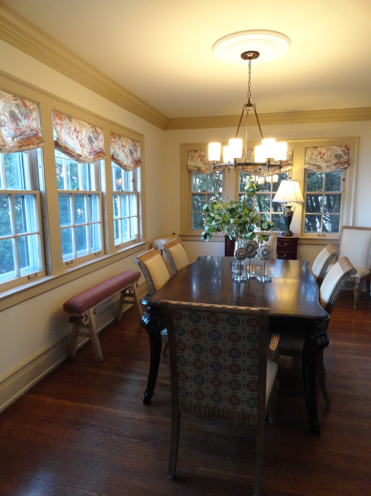 Traditional Lakeside Dining Room - Traditional - Dining Room ...