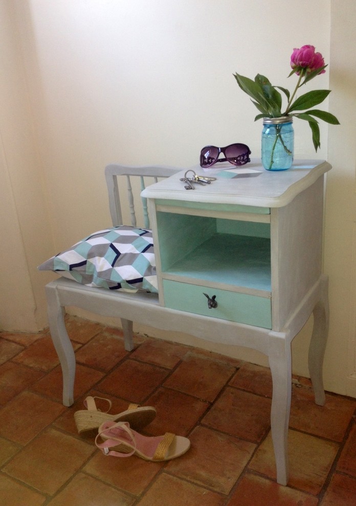 Meuble d'appoint vintage revisité - Scandinavian - Entry - Paris | Houzz