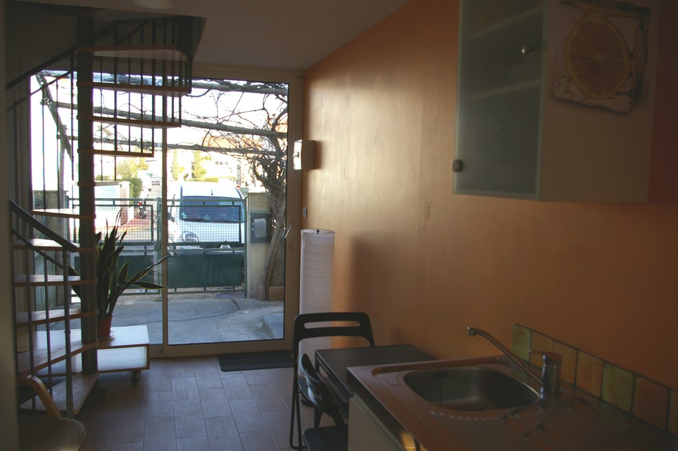 Transformation d'un garage en studio - Modern - Entry - Montpellier ...