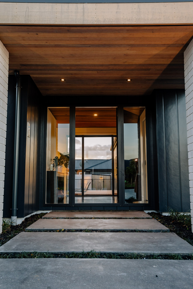 :: ALAN LIVINGSTONE HOME :: - Farmhouse - Entry - Hamilton - by LAD ...