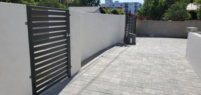 Automatic Driveway Sliding Gate with Pedestrian Gate - Liftmaster ...