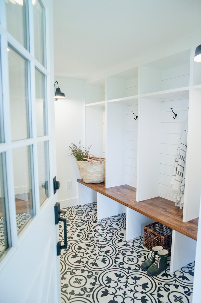 Bellevue-Dutch colonial - Farmhouse - Entry - Seattle - by Pilar ...