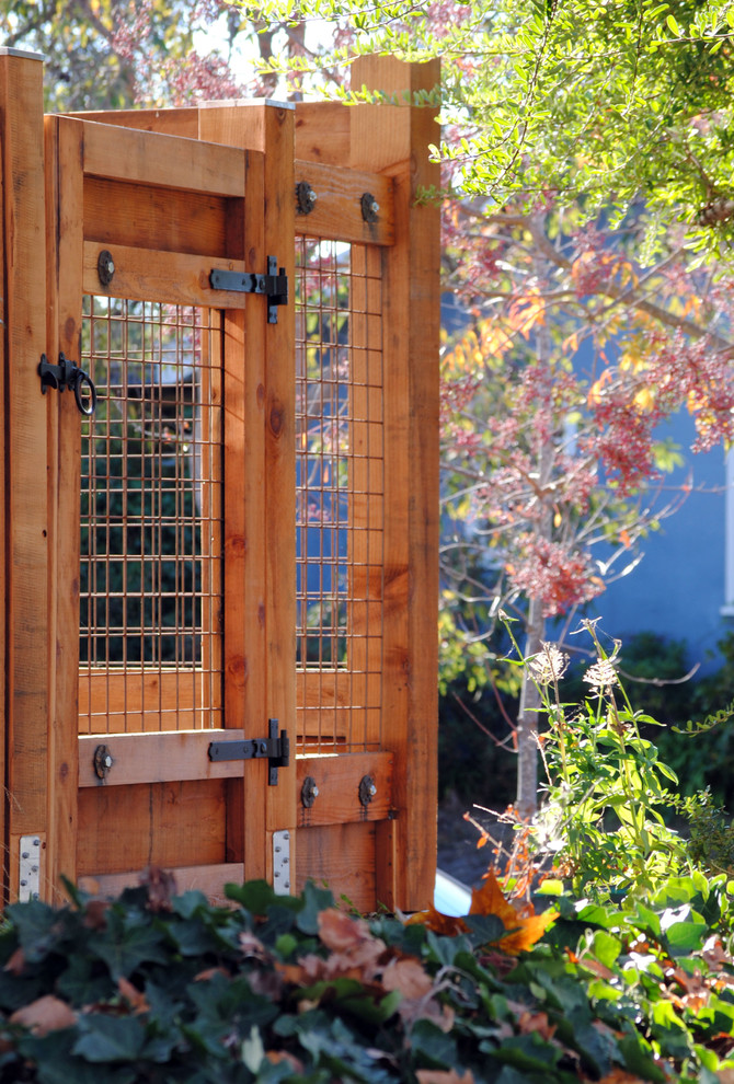 Berkeley Redwood and Welded Wire Mesh Fence - Craftsman - Entry - San ...