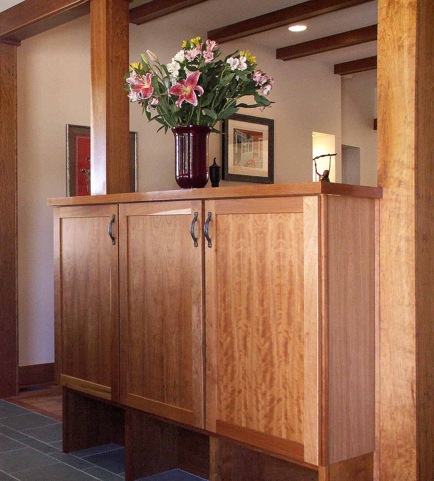 Boulder Foyer - Craftsman - Entry - Denver - by Lawrence and Gomez ...