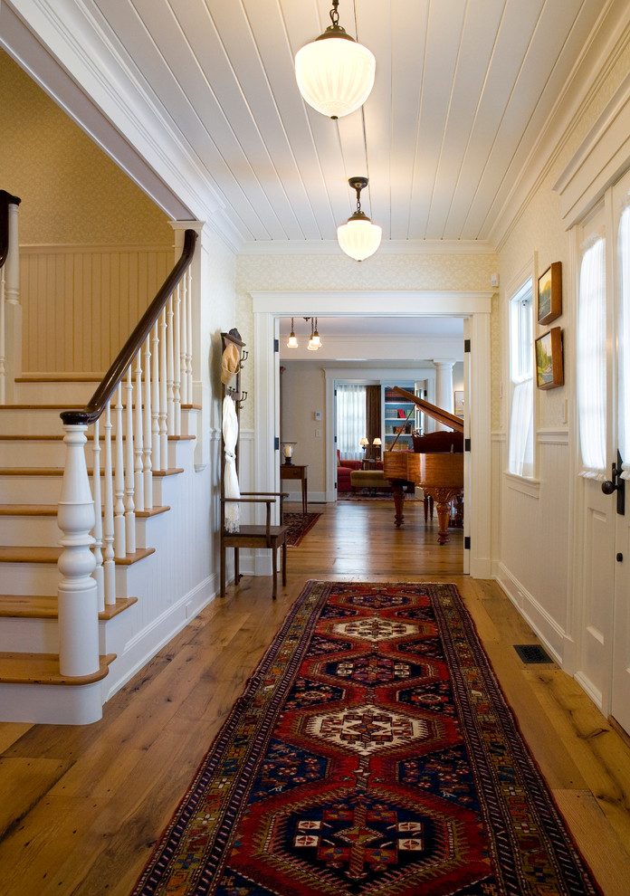 Colonial Comfort - Traditional - Entry - Boston - by Jan Gleysteen ...