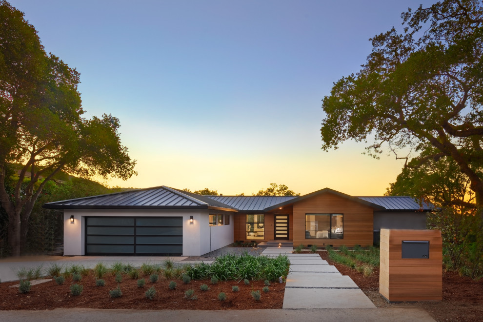 Creating a modern facade - Entrance - San Francisco - by Bekom Design ...