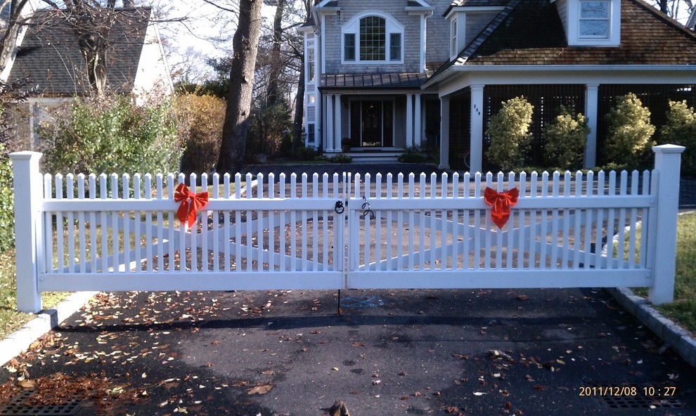Custom Cedar Driveway Gate - Traditional - Entry - New York - by ...