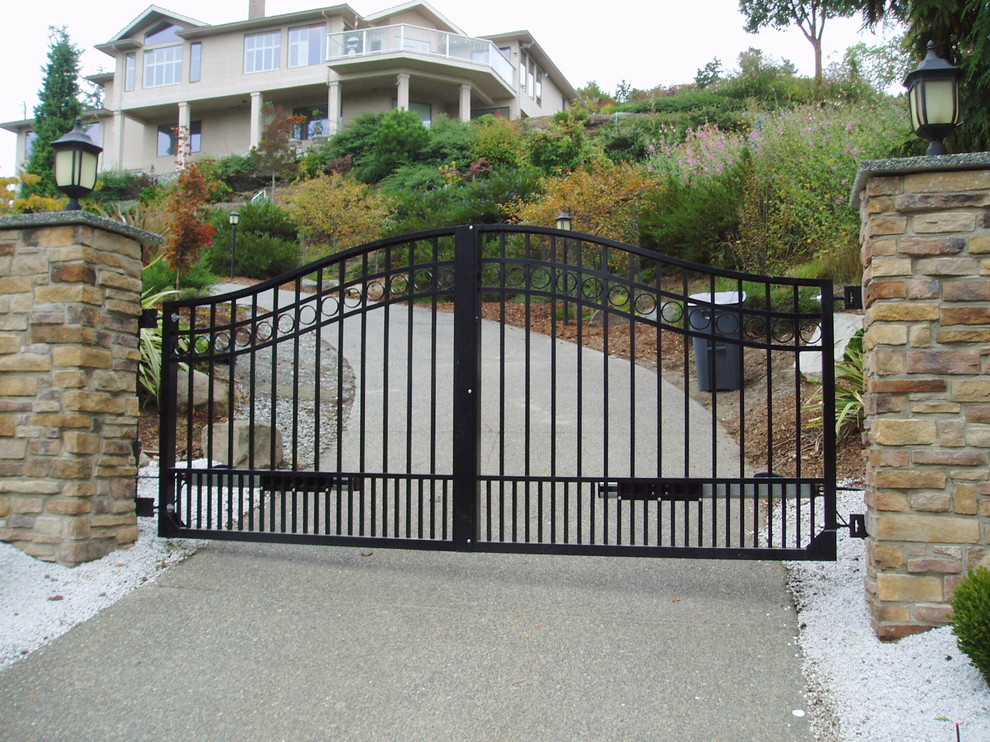Double Swing Driveway Gate - Modern - Entry - Vancouver - by Harbour ...