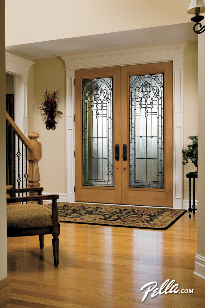 Enter your home through a stunning Pella® Architect Series® entry door ...