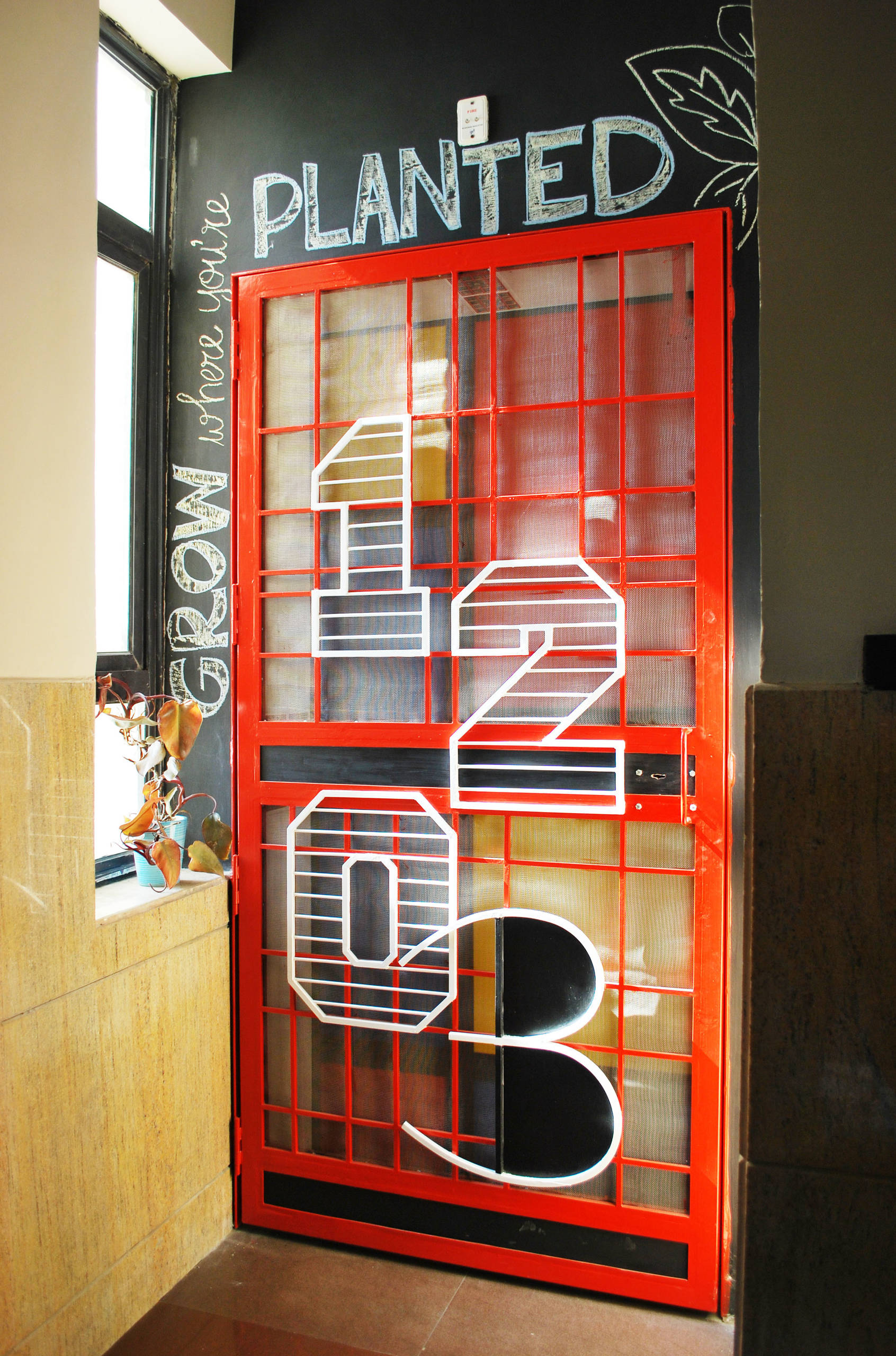 13 Insta-Worthy Front-Door Designs