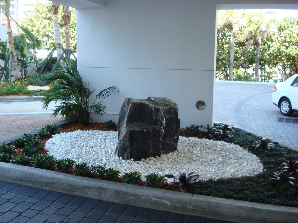 Entry Fountain - Contemporain - Entrée - Miami - par Davidson Design ...