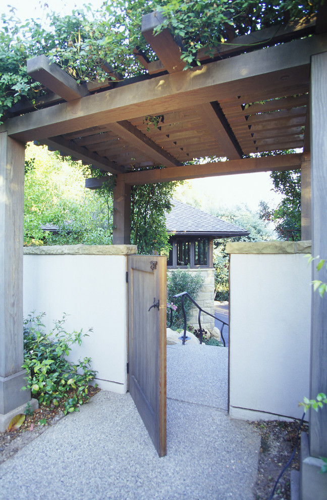 Entry Gate with Trellis - Contemporáneo - Entrada - Santa Bárbara - de ...