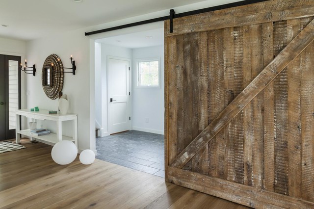 Expansive Entry with Contemporary Feel - Contemporary - Entrance - New ...