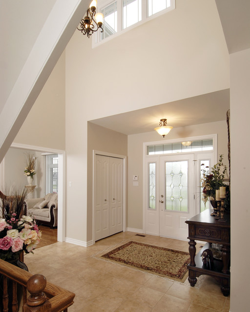 Foyer - Classique - Entrée - Toronto - par Cedarstone Homes Limited | Houzz