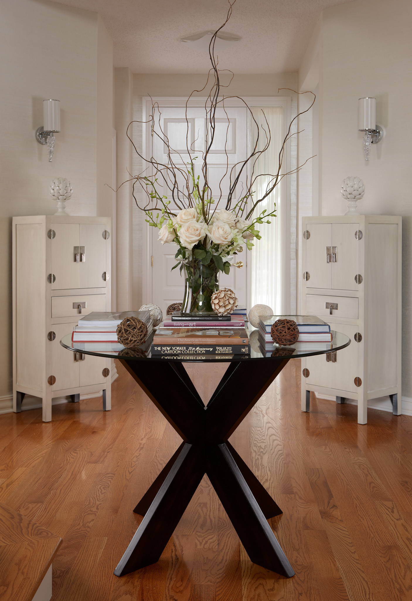 How to decorate my too-open entry way? : r/DesignMyRoom