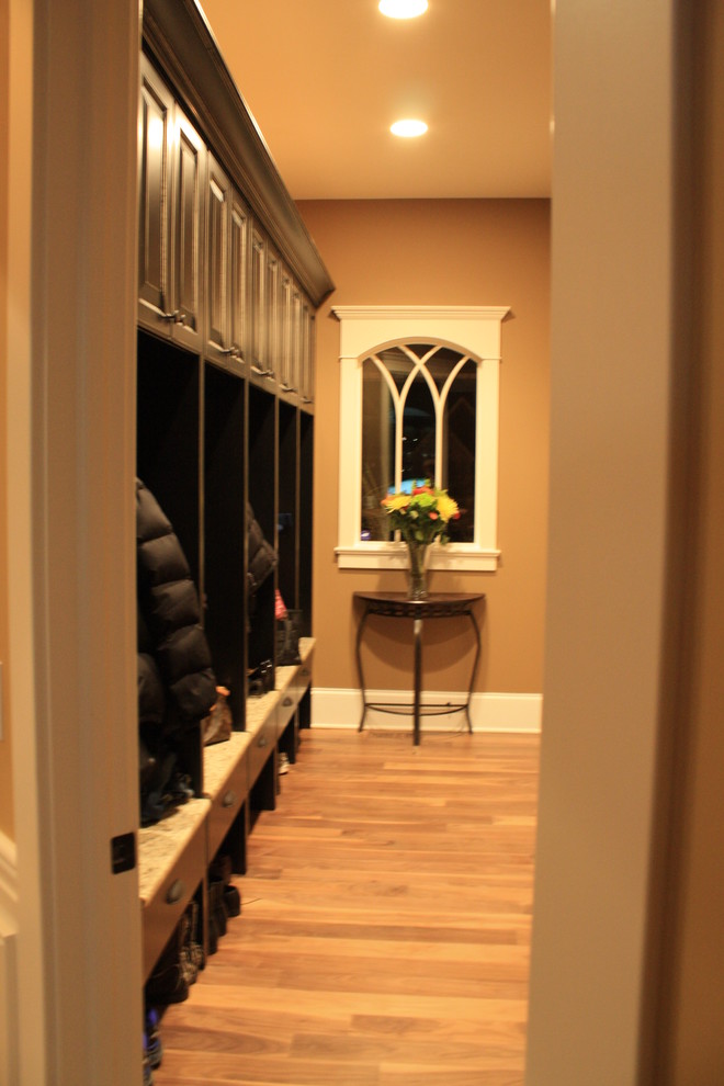 Lockers - Traditional - Entry - Chicago - by J. Powless Fine Cabinetry ...