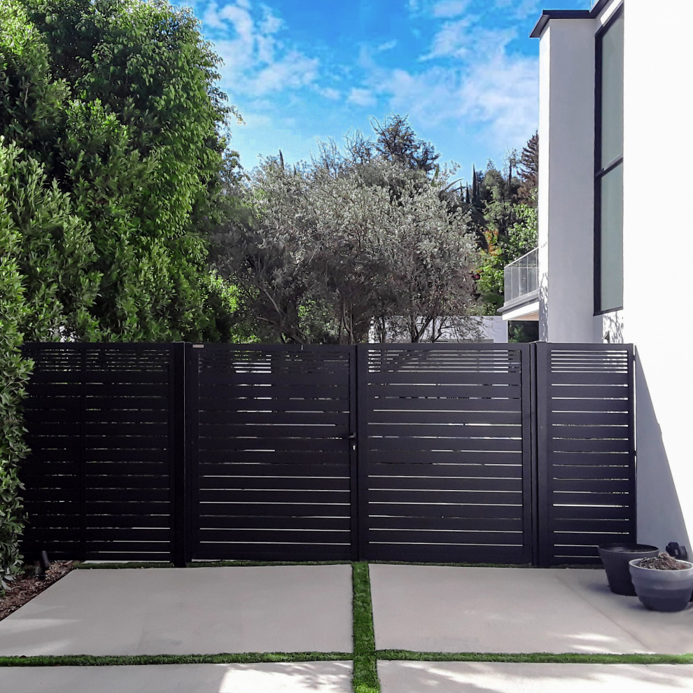 Privacy Gate System Los Angeles - Modern - Entry - Los Angeles - by ...