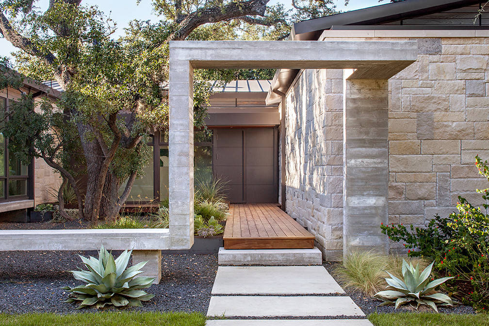 Front Courtyard Landscaping Ideas