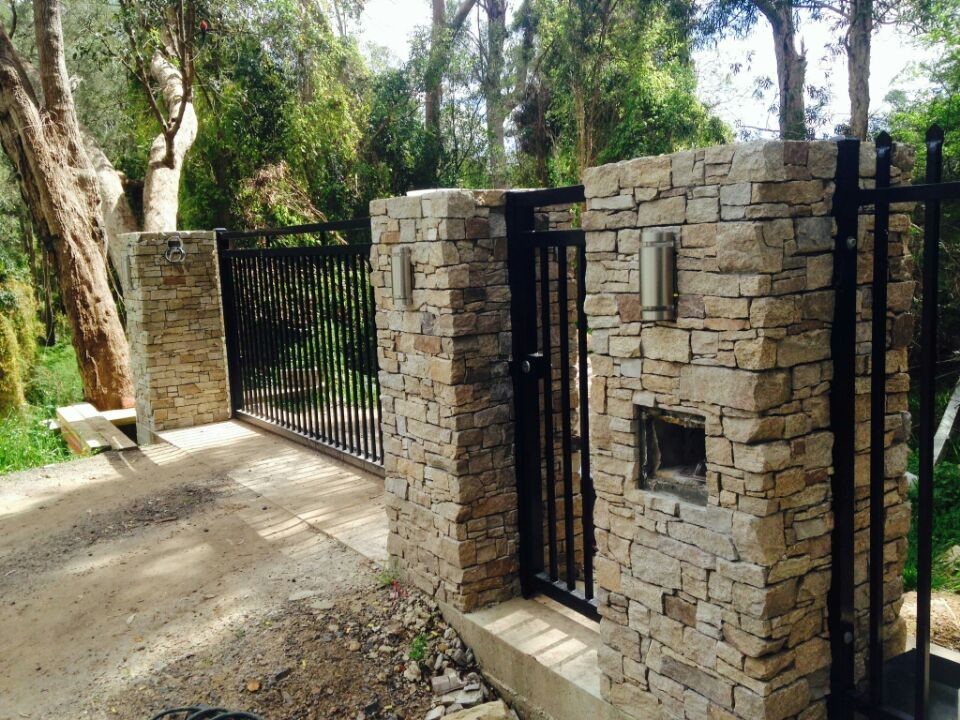 Rustic Stone panels - Rustic - Entry - Sydney - by MDC Mosaics & Tiles ...