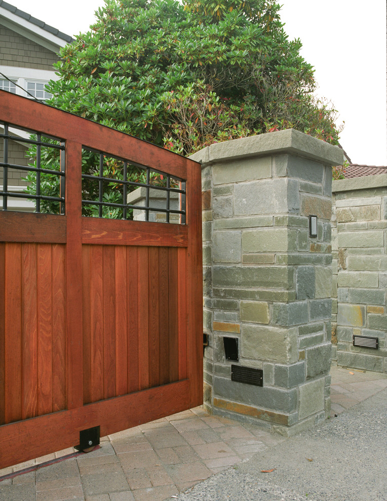 Seattle Cedar Gate - Craftsman - Entry - Seattle - by Automated Gates ...