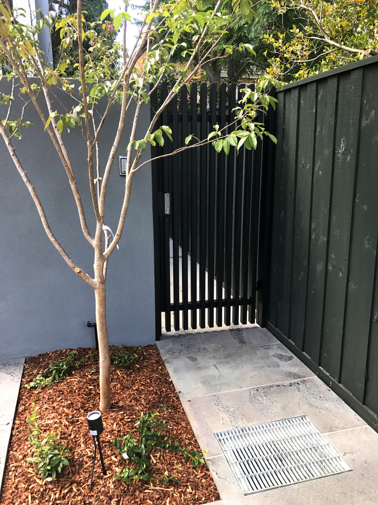 Slatted Fencing and Gate System - Entry - Melbourne - by Strong Ox | Houzz