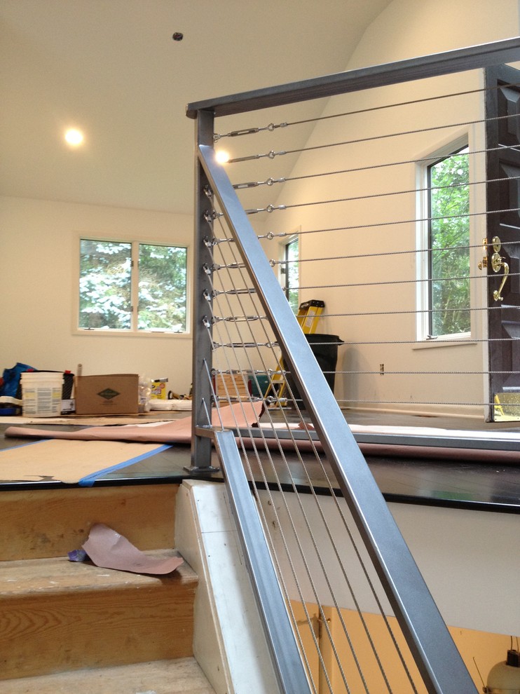 Stainless Cable Rail - Entry - New York - by Classic Welding Inc. | Houzz