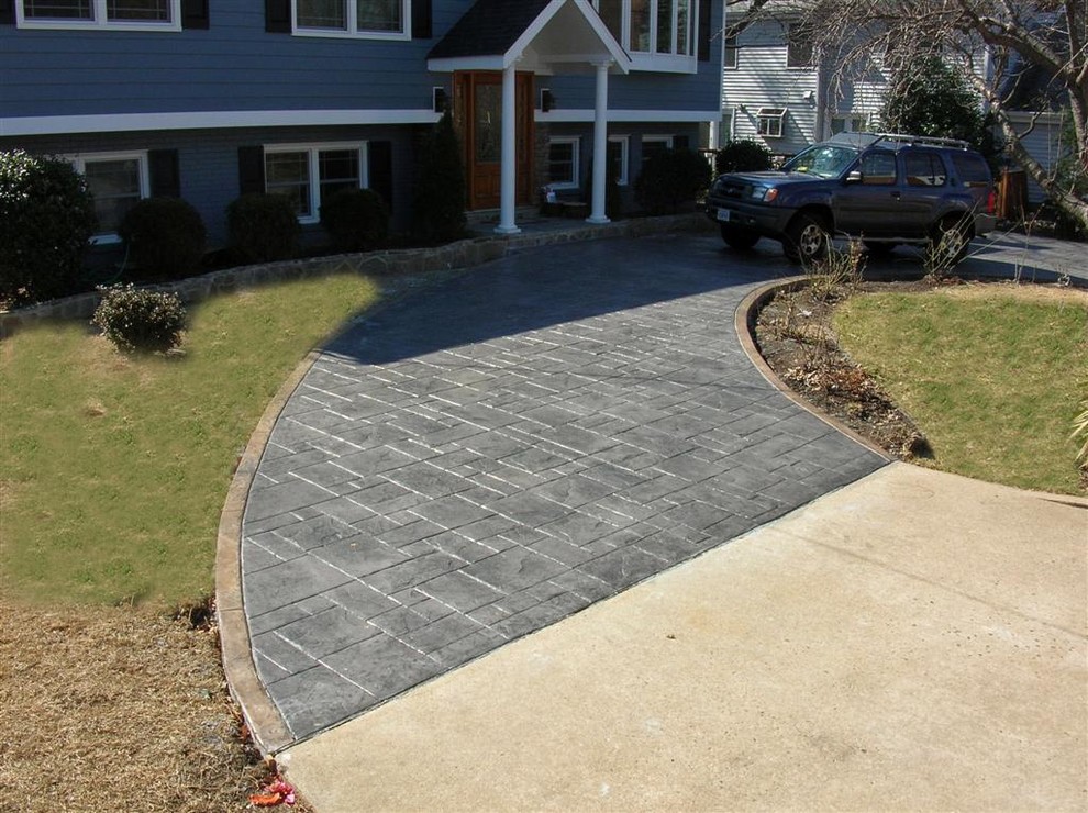 Stamped Concrete driveway, Ashlar Slate pattern, Sun Gray color with ...