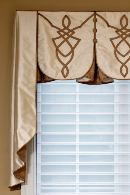 The Difference is in the Drapery Details: Applique and Button details ...