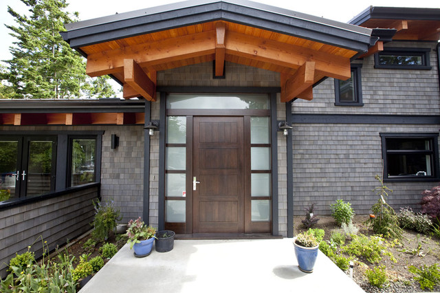 Timber Frame Entry - Douglas Fir - Arts & Crafts - Entrance - Vancouver ...