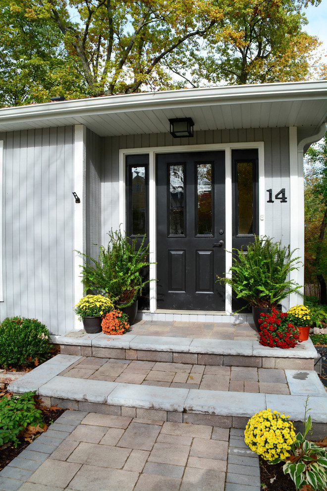 Woodstock Front Yard Patio & Entryway - Modern - Entry - Chicago - by ...