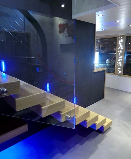 Escaliers & Garde-corps en LED - Modern - Staircase - Nice - by Passion ...