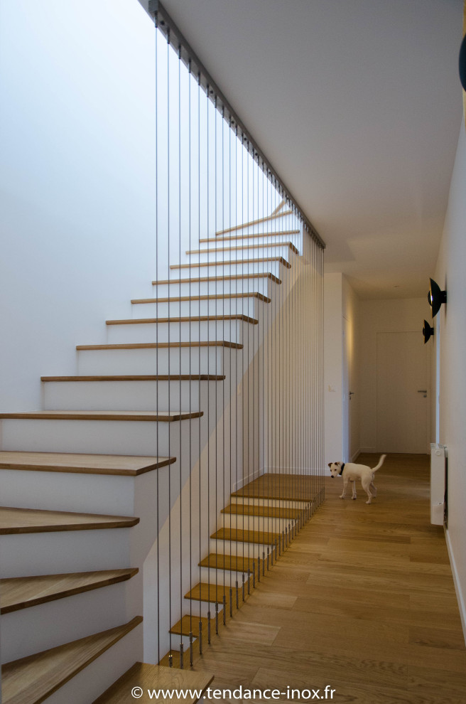 Garde-corps câbles inox vertical sur mesure - Moderno - Scale - Parigi ...