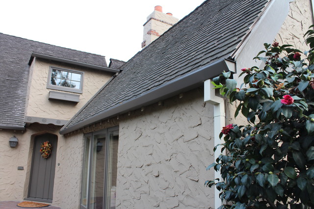 1920s Home in San Marino California, Angle Faced Gutter with Smooth ...