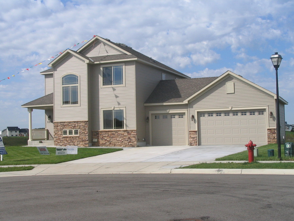 2-Story Homes - Traditional - Exterior - Minneapolis - by The Design ...