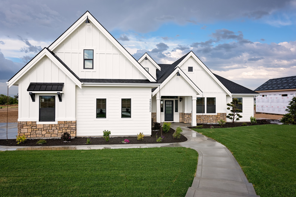 2017 Parade Home | Ram's Horn - Farmhouse - Exterior - Boise - by User ...